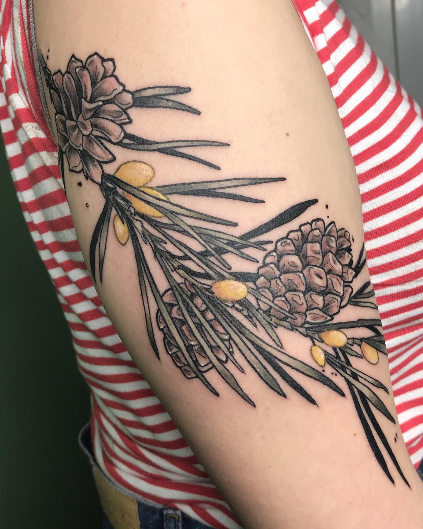 Tattoo Artist Mathilde Color Tätowierungen und Mandala Tattoos in Berlin