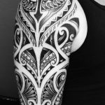 Tätowiererin Berlin: Mandala, Blackwork, Maori Tattoos, Polynesischer Stil